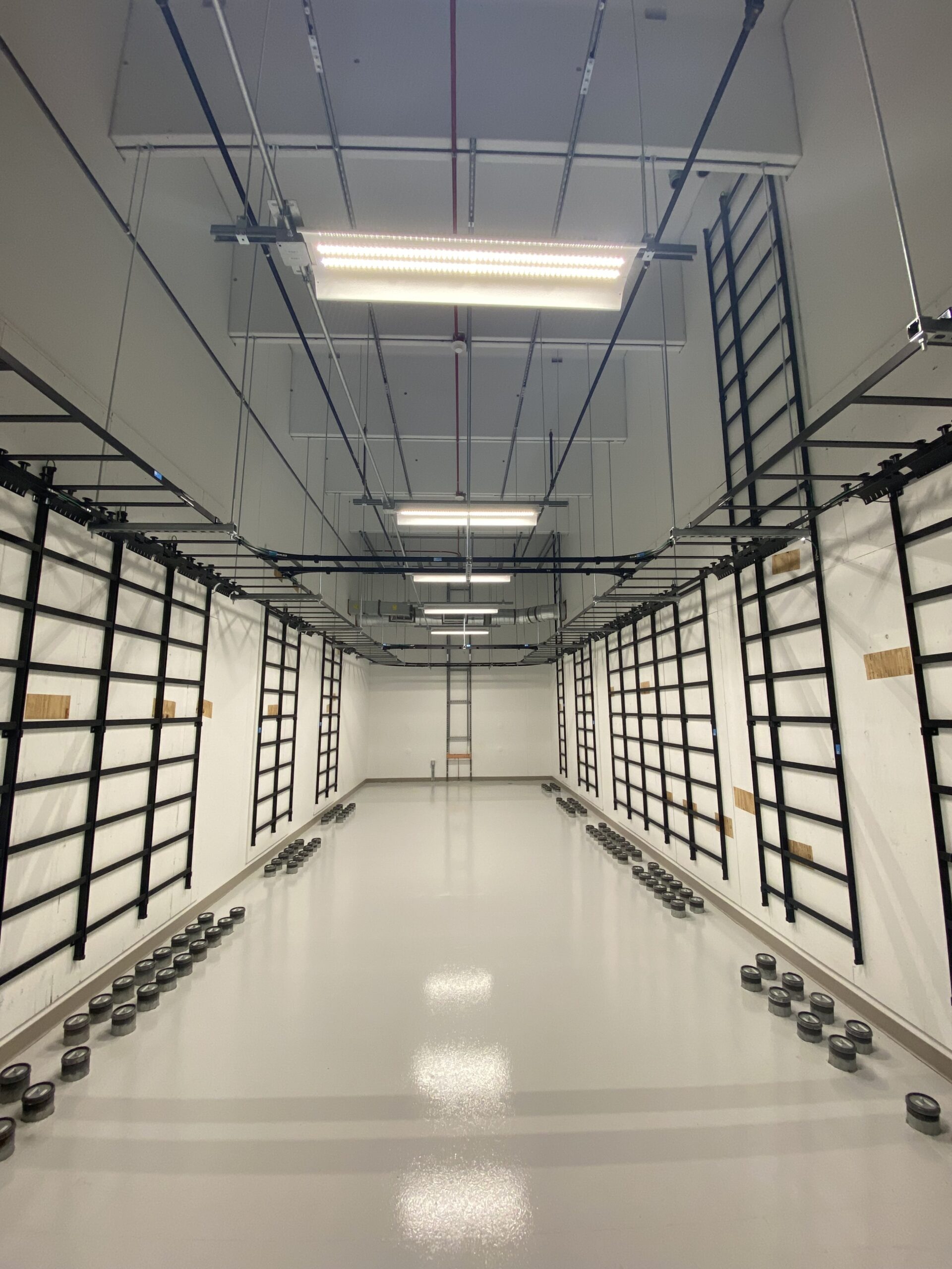 A perfect point of entry room (POE) - Fiber Dan